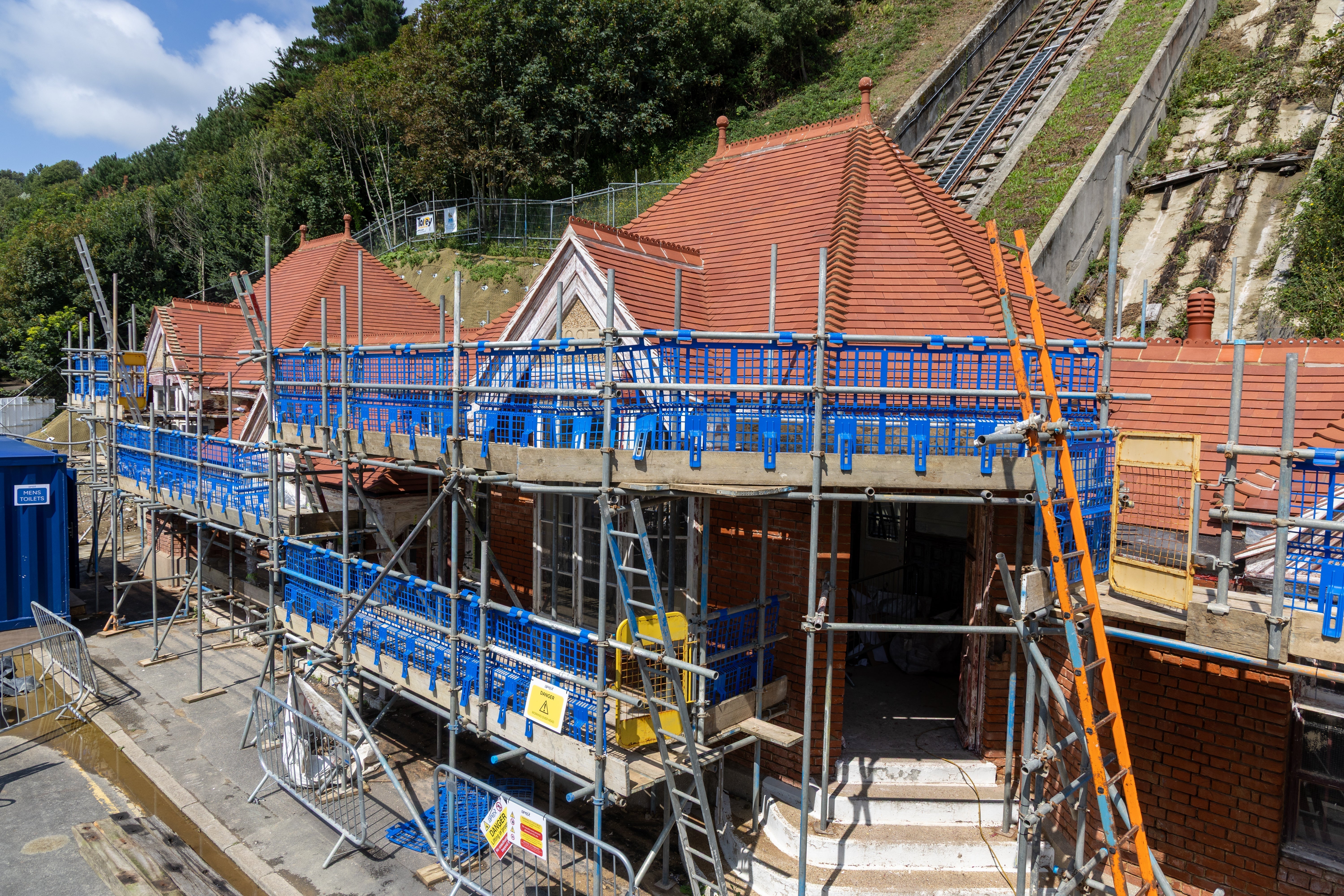 Behind the Scenes at the Leas Lift: Online Presentation | Thu 13 Nov,